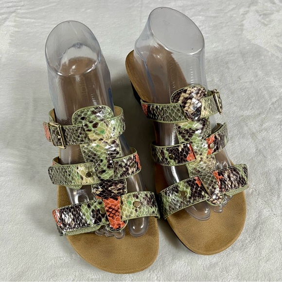 Vionic | Shoes | Vionic Orthotic Adjustable Triple Strap Wedge Sandals ...
